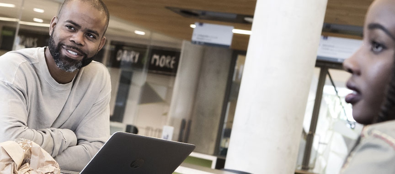 Hogeschool van Amsterdam: hbo studeren en onderzoeken - HvA